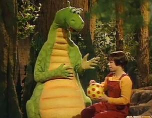 The Adventures of Dudley the Dragon | Dudley Makes a Movie