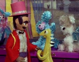 Gumby | Birthday Party in the Middle Ages / Strange Circus Animals