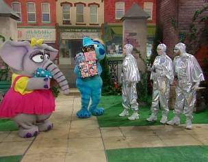 Skinnamarink TV | Giving