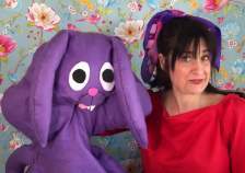 The Gisele Mishmash | Towel Fun, Zeekoo Fears a Dog, & Art Smart Block Prints!